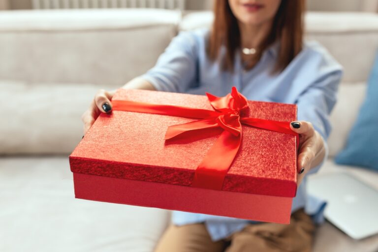 Top 5 des cadeaux personnalisables à offrir pour toutes les occasions
