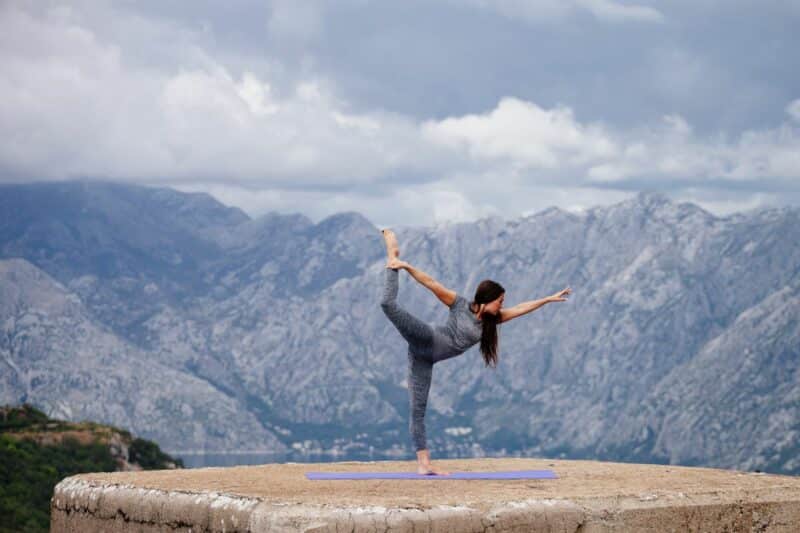 Quelles sont les figures de yoga les plus célèbres ? – Femme Magazine